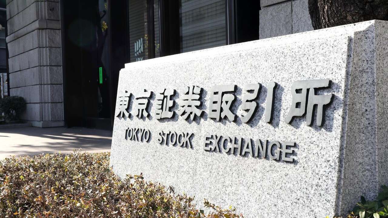 Tokyo Nikkei 225 Endeksi 30 yılın en yüksek seviyesinden geri geldi ...